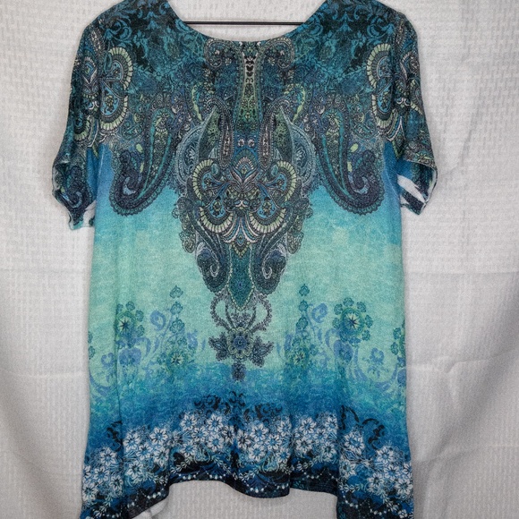 Simply Emma | Tops | Simply Emma Shark Bite Blouse X | Poshmark